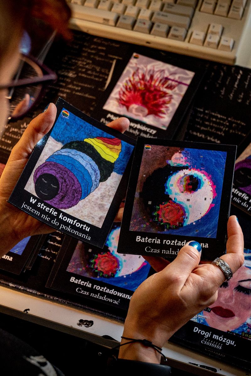 Queerky Artist: online shop with Talking Cards and website services